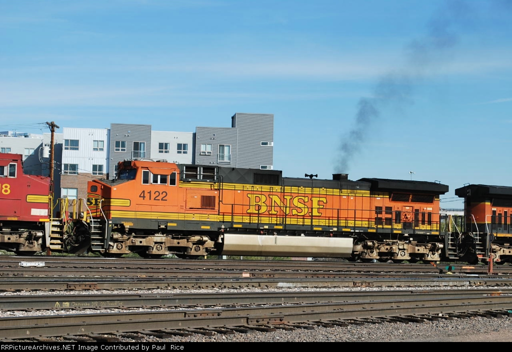 BNSF 4122